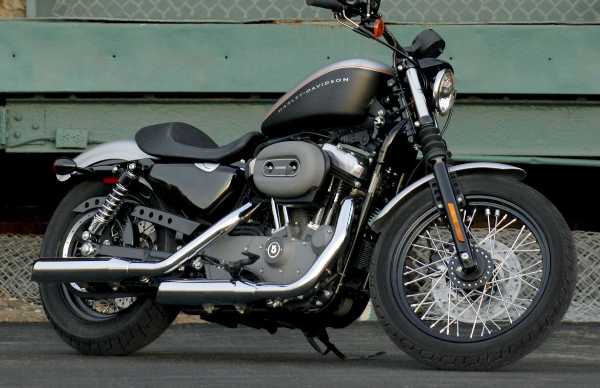 XL1200XとXL1200Nの違いとは？あなたにぴったりのハーレーを選ぶために – BIKE MAGA